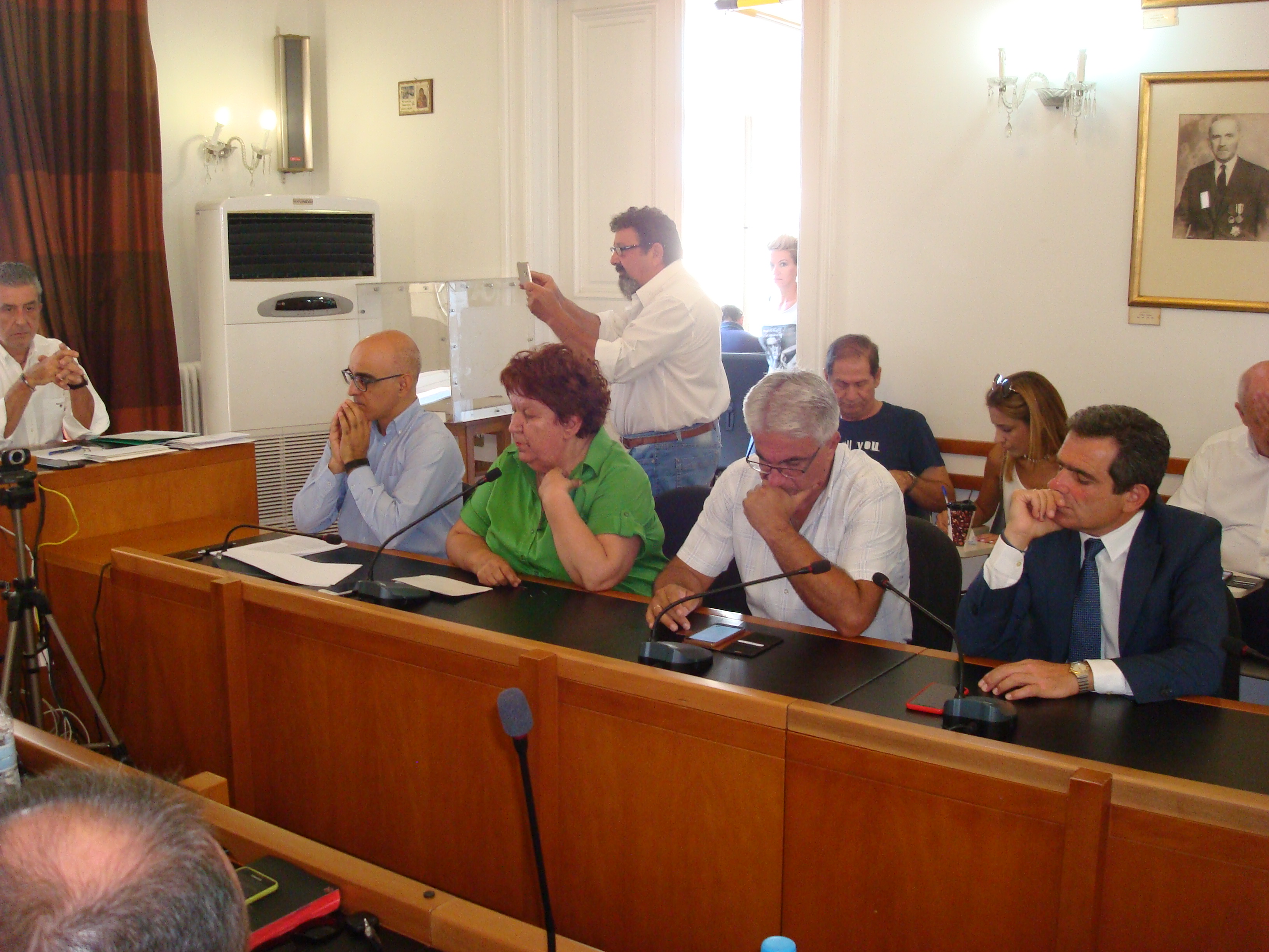 ΕΚΘΕΤΗ Η ΔΗΜΗΤΡΑ ΤΣΑΝΑΚΑ ΕΠΕΣΕ ΣΤΗΝ ΠΑΓΙΔΑ Η Οικονομική Υπηρεσία του ...