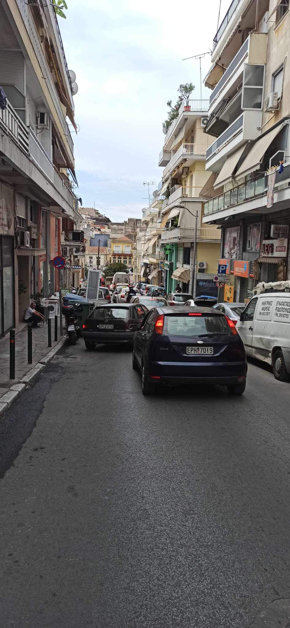 Το πρωινό δρομολόγιο της ανακύκλωσης δημιουργεί κυκλοφοριακά προβλήματα ...
